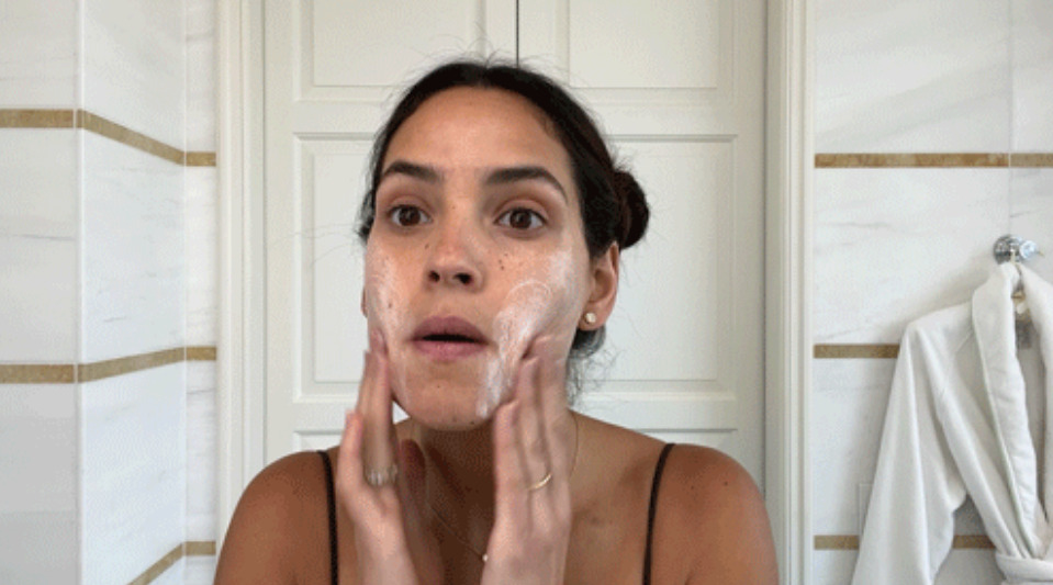 Unpacking the Double Cleansing Method—Plus, Top-Rated Face Washes for ...